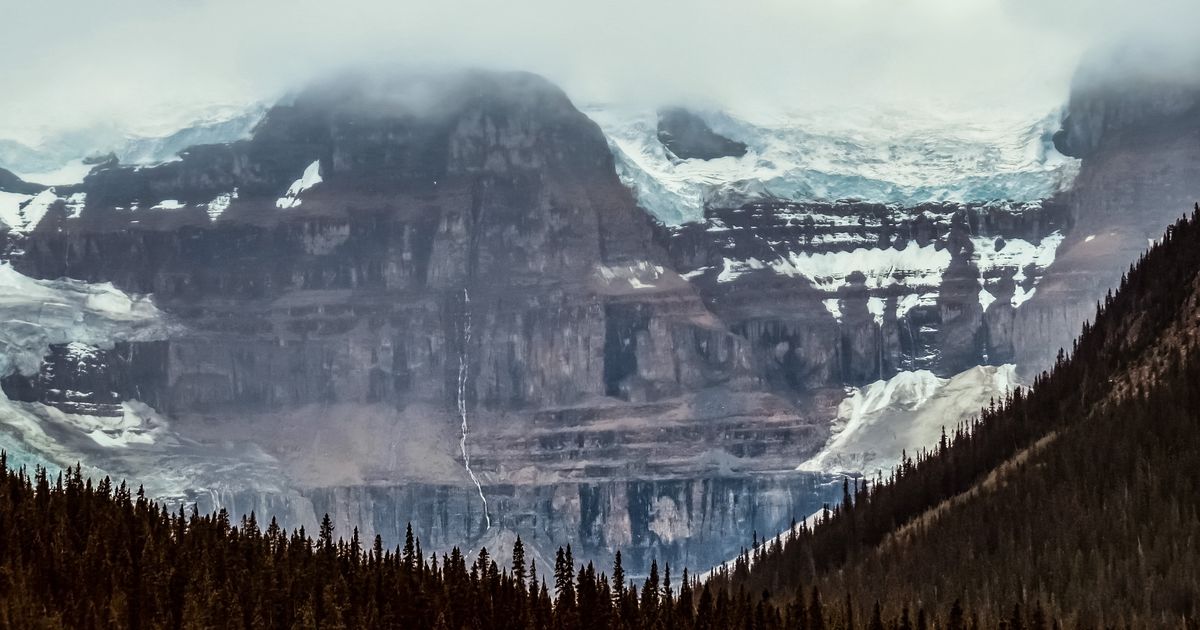 Cascade Falls Hike – Waterfall views in Banff National Park