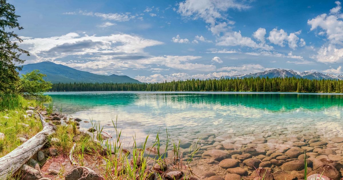 Lake Annette Loop Trail - Family Hike in the Heart of Jasper