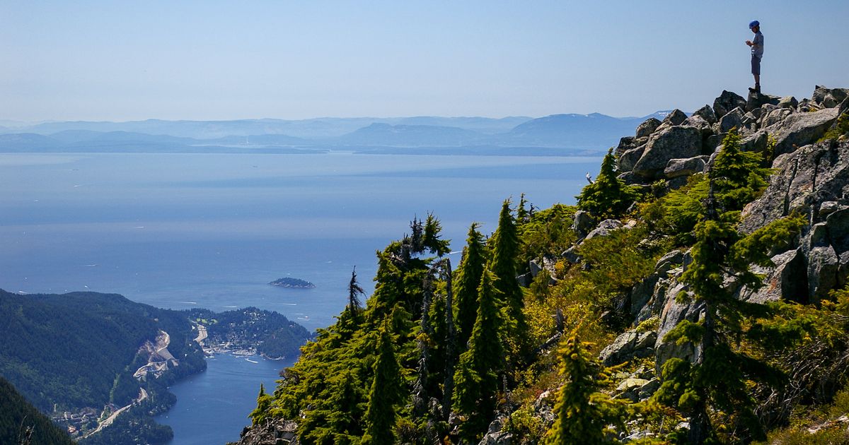 Mount Harvey Trail - A Beautiful Hike from Lions Bay, BC