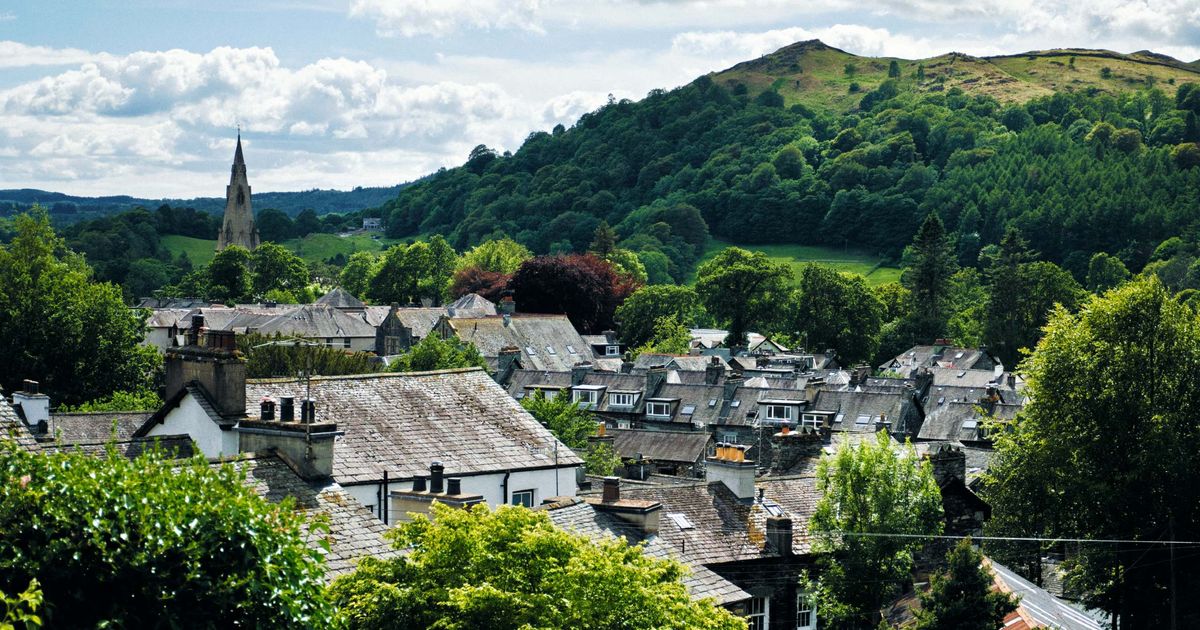 Neaum Crag to Ambleside Walk - Explore the Lake District