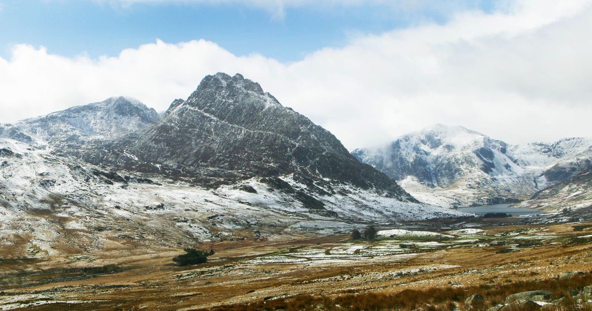 Tryfan via Heather Terrace | Best Snowdonia Mountains