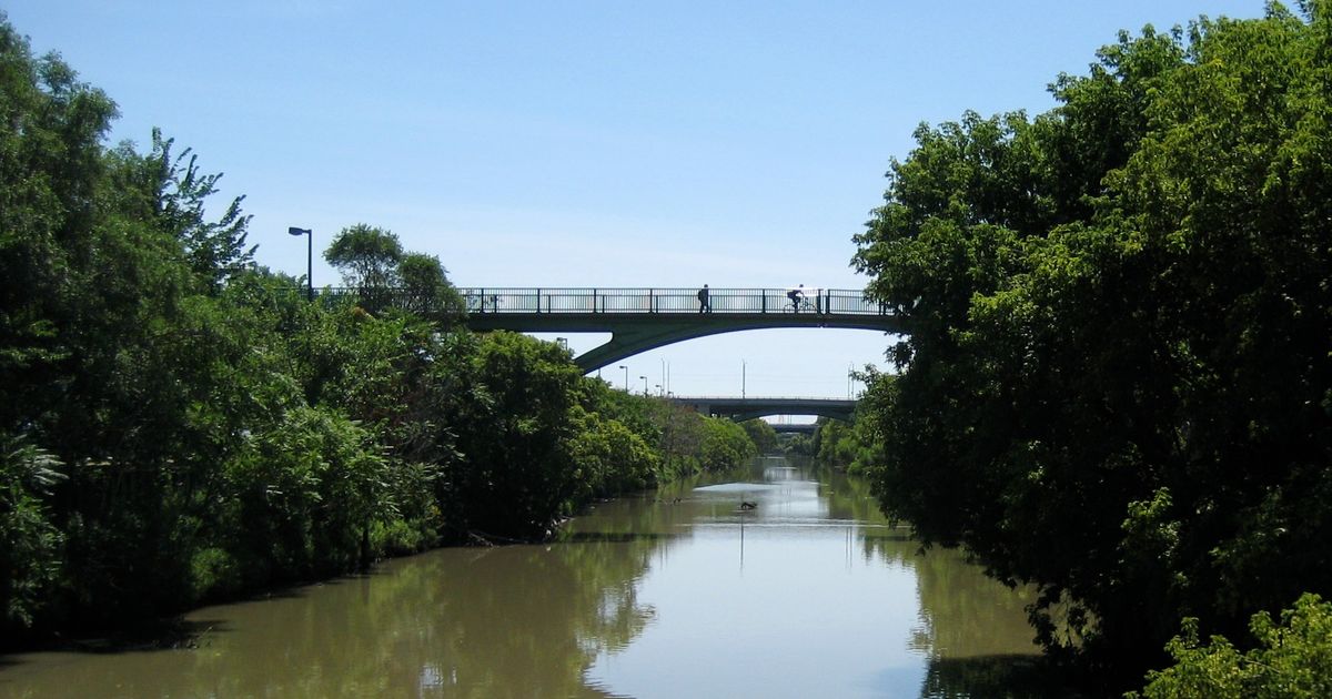 Lower Don Recreation Trail - A Mix of Urban/Natural Scenery