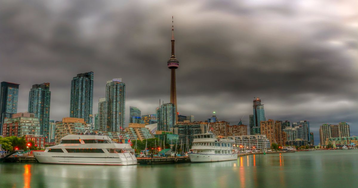 Toronto Waterfront Trail - Stunning Lake Ontario Views