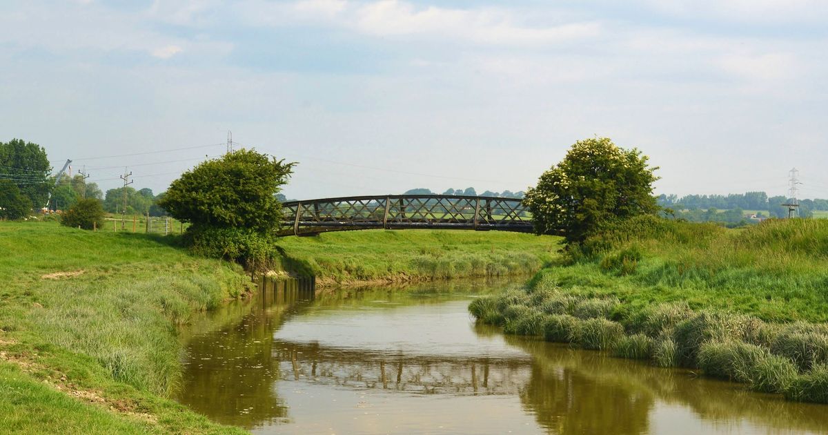 Guide to the Fountain Inn and River Adur Walk - West Sussex