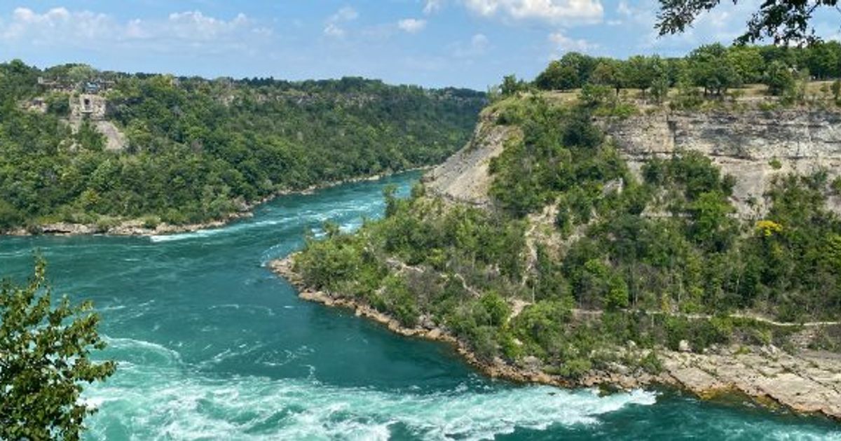The Best Hiking Trails in the Niagara Region - 10Adventures