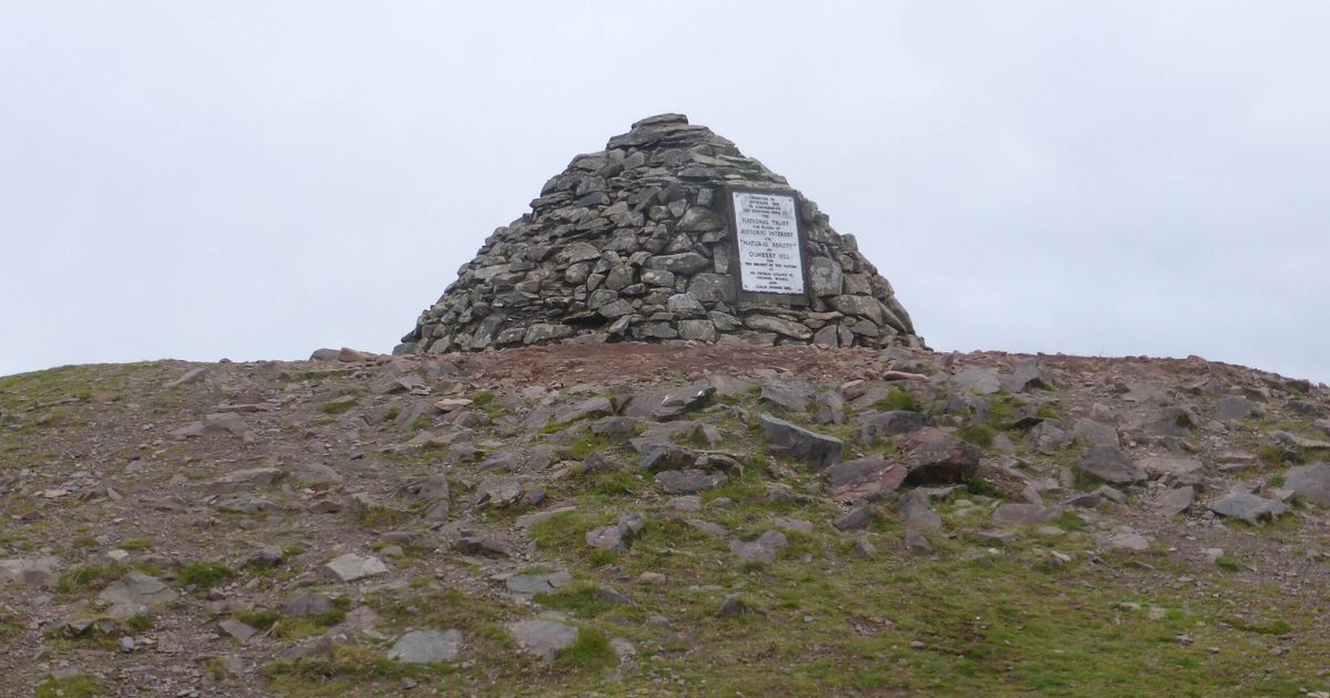 Dunkery Beacon Circular Walk | Stunning Views of Exmoor NP
