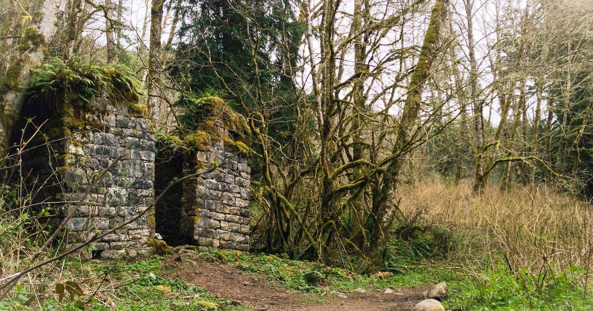 Hiking the Foothills Trail to the Melmont Ghost Town