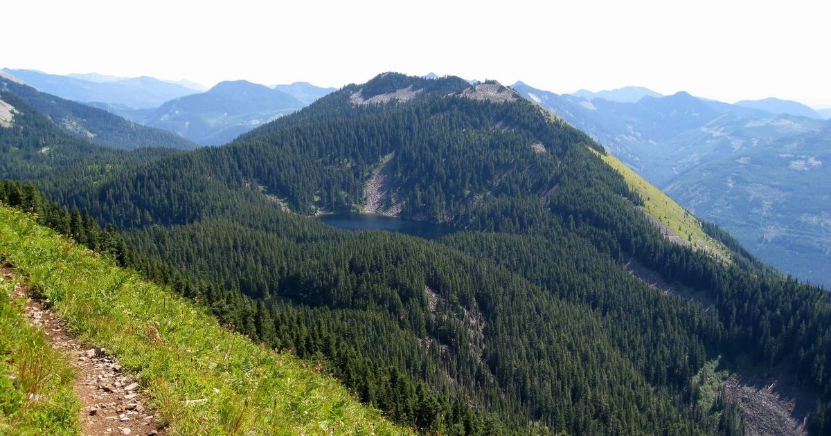 Hiking Route Guide - Mount Defiance via Mason Lake