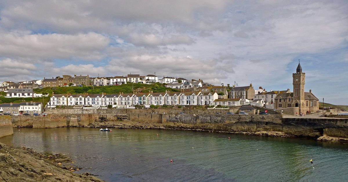 Penrose and Porthleven Walk | Walk the Penrose Estate