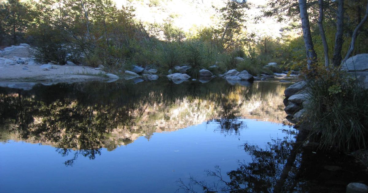 Devil’s Hole OHV Trail | A Rugged Out and Back Hike