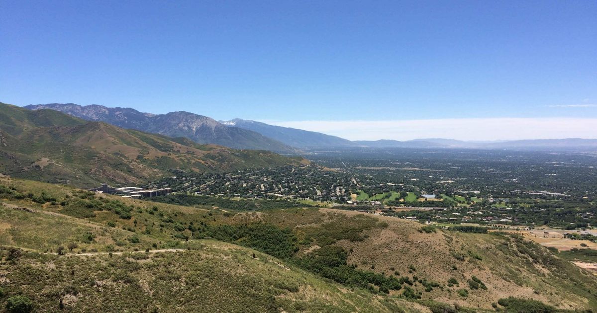 The Living Room Hike: Kick Back and Relax in Red Butte Canyon