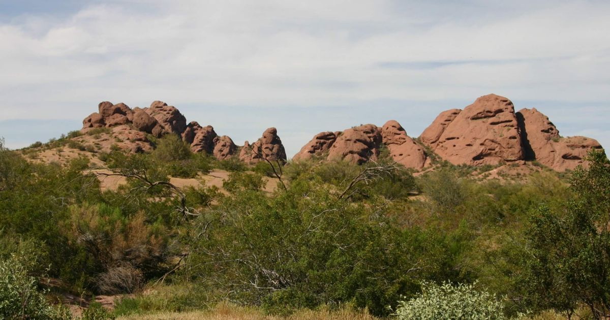 Papago Park Butte Loop Guide in Phoenix, AZ – 10Adventures