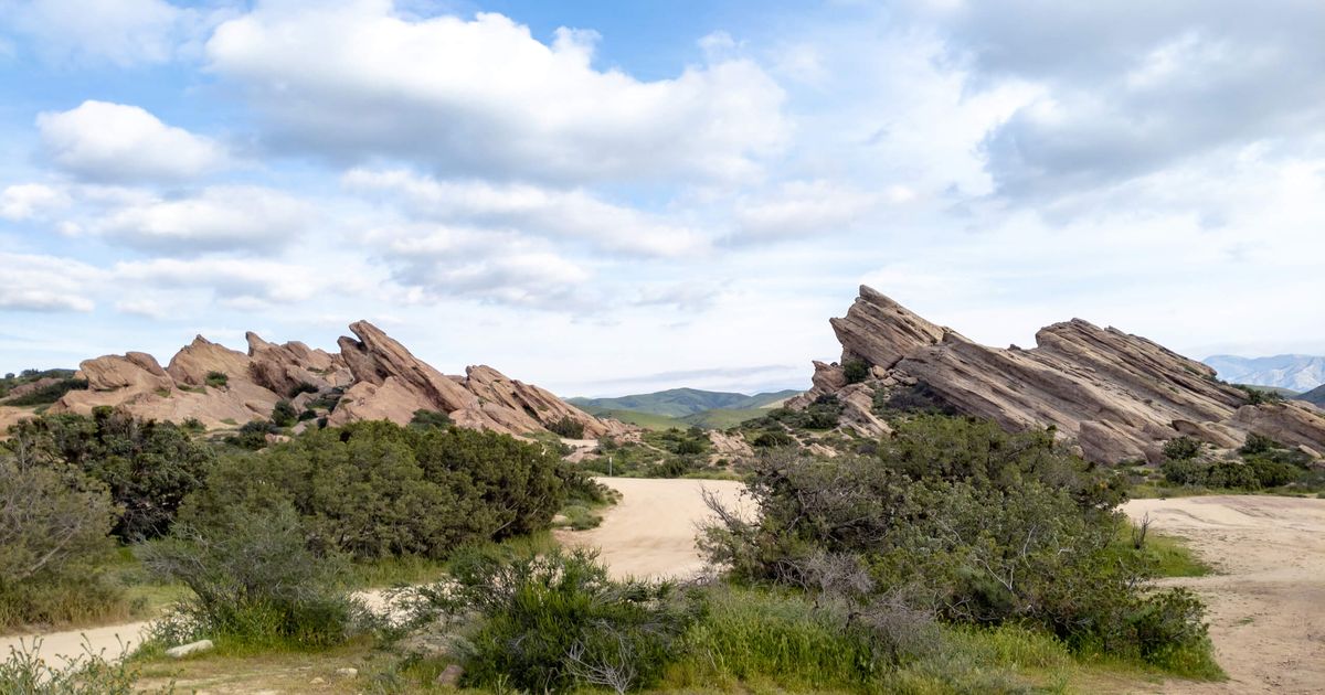Vasquez Rocks Trail - Scenic Hiking Near Los Angeles