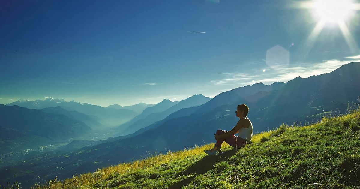 Panorama 4000 Hike - Witness Breathtaking Alpine Views