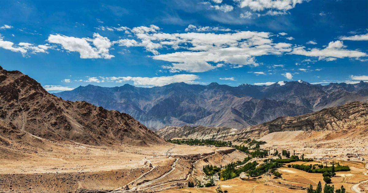 Trekking in Pakistan - Discover Stunning Mountain Landscapes