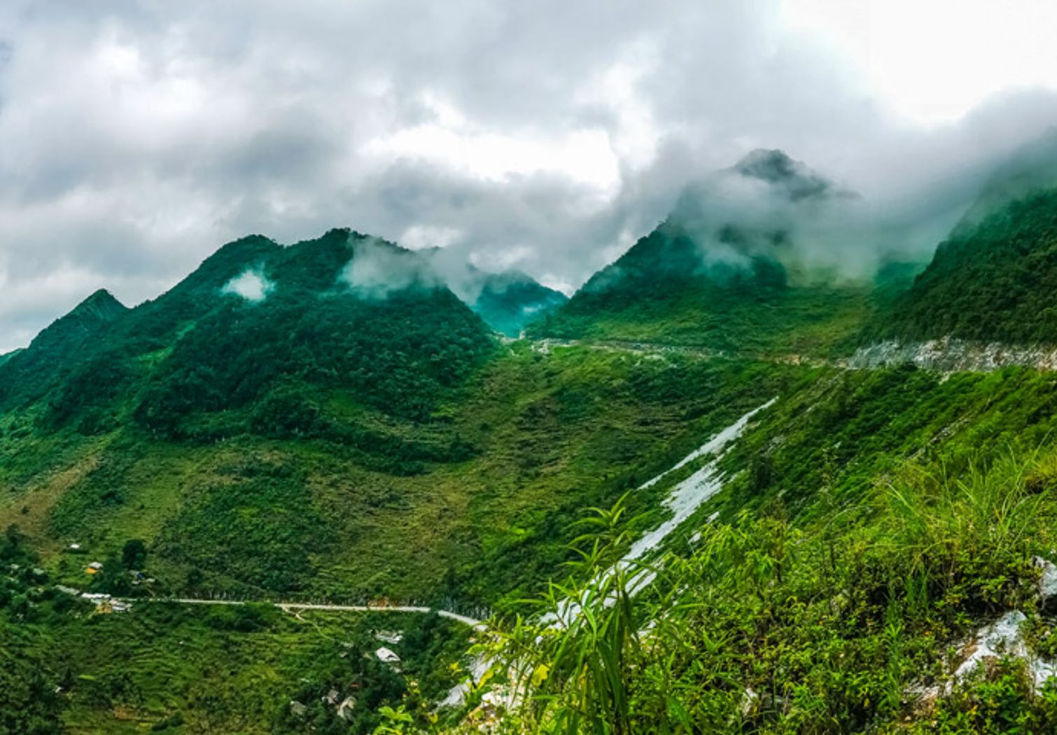 Trekking Vietnam's Northern Mountains Tour (Vietnam)