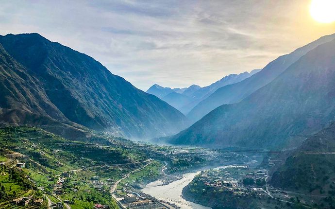 Hunza Valley Guided Overland tour | Pakistan | 10Adventures.com ...