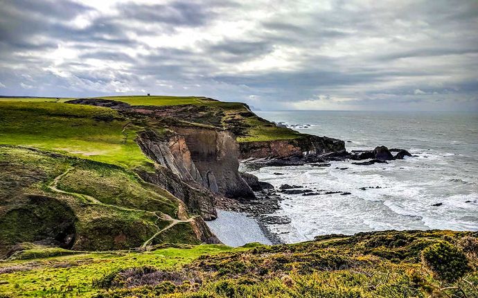South West Coast Path self-guided walking tour. Explore the SWCP in ...
