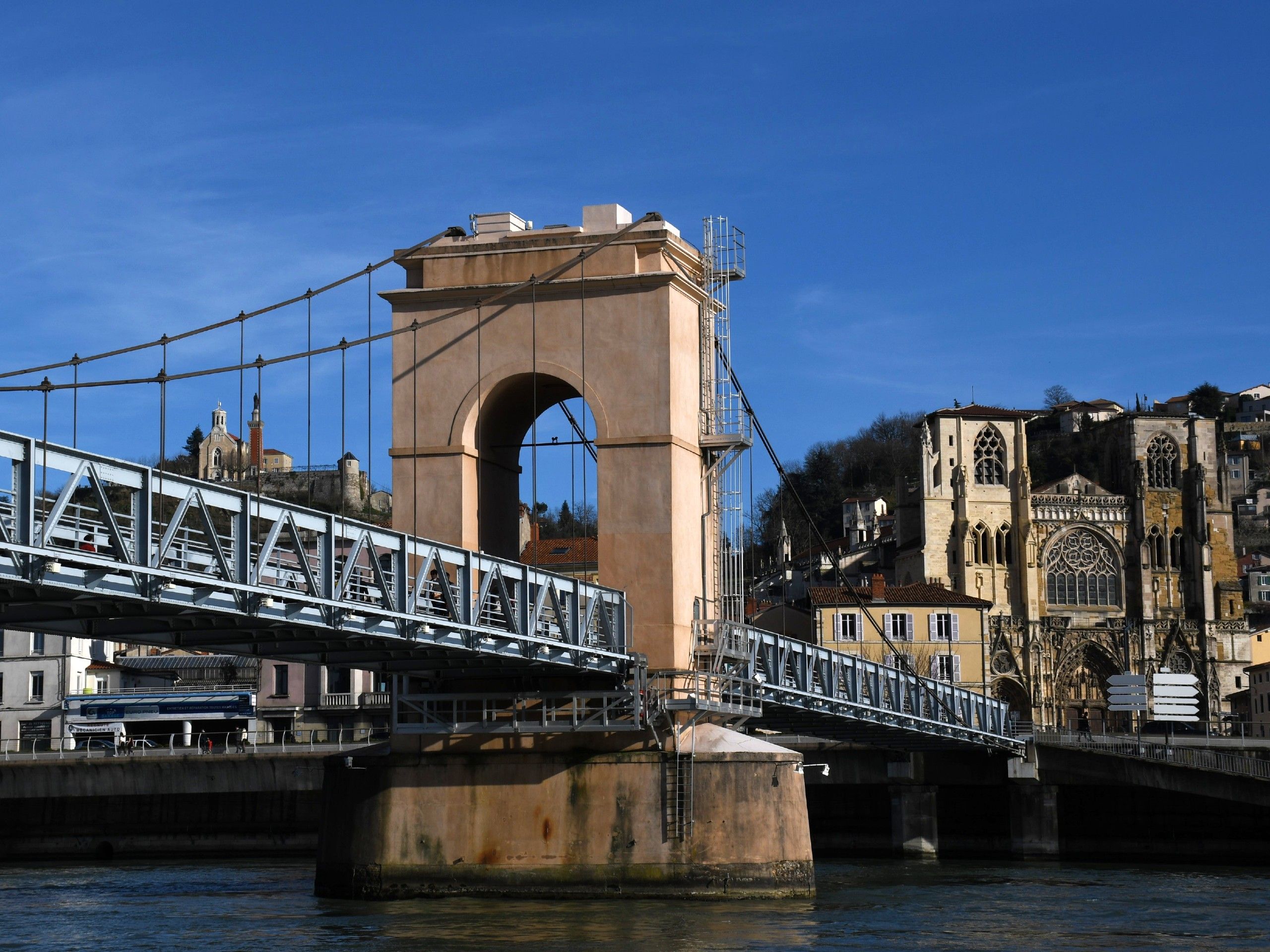 Full Via Rhôna Cycling Route Tour: Geneva to Orange | 10Adventures