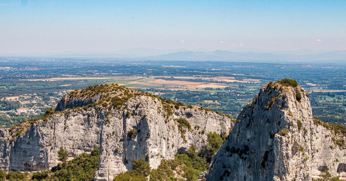 Provence by Bike: Villages, History, and Wine