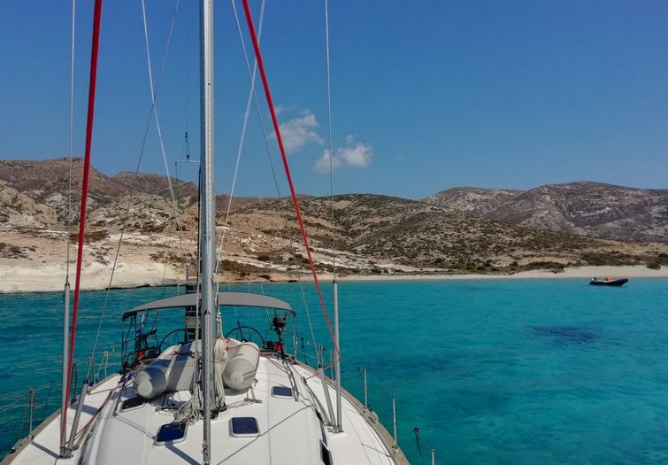 8-Day Cyclades Islands Sailing Adventure – 10Adventures