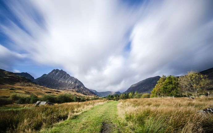 Snowdonia Slate Trail from Bangor to Caernarfon Tour in Wales ...