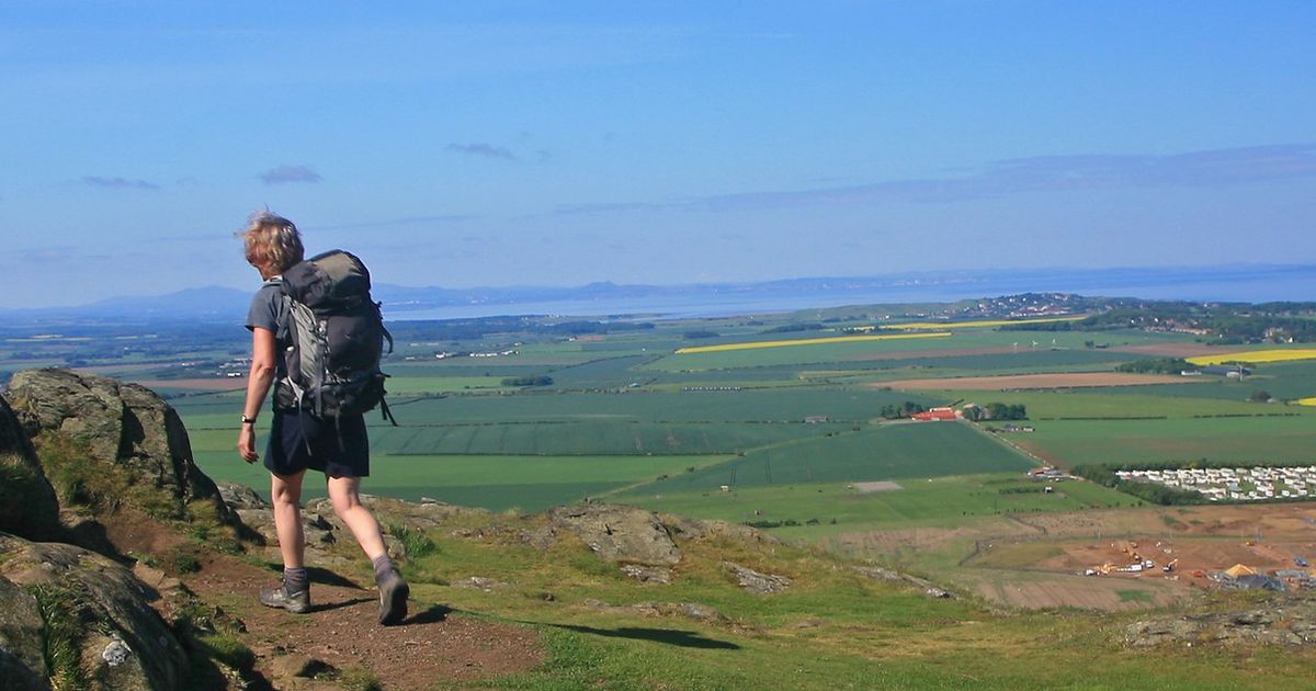 John Muir Way Walking Tour, Scotland | 10Adventures