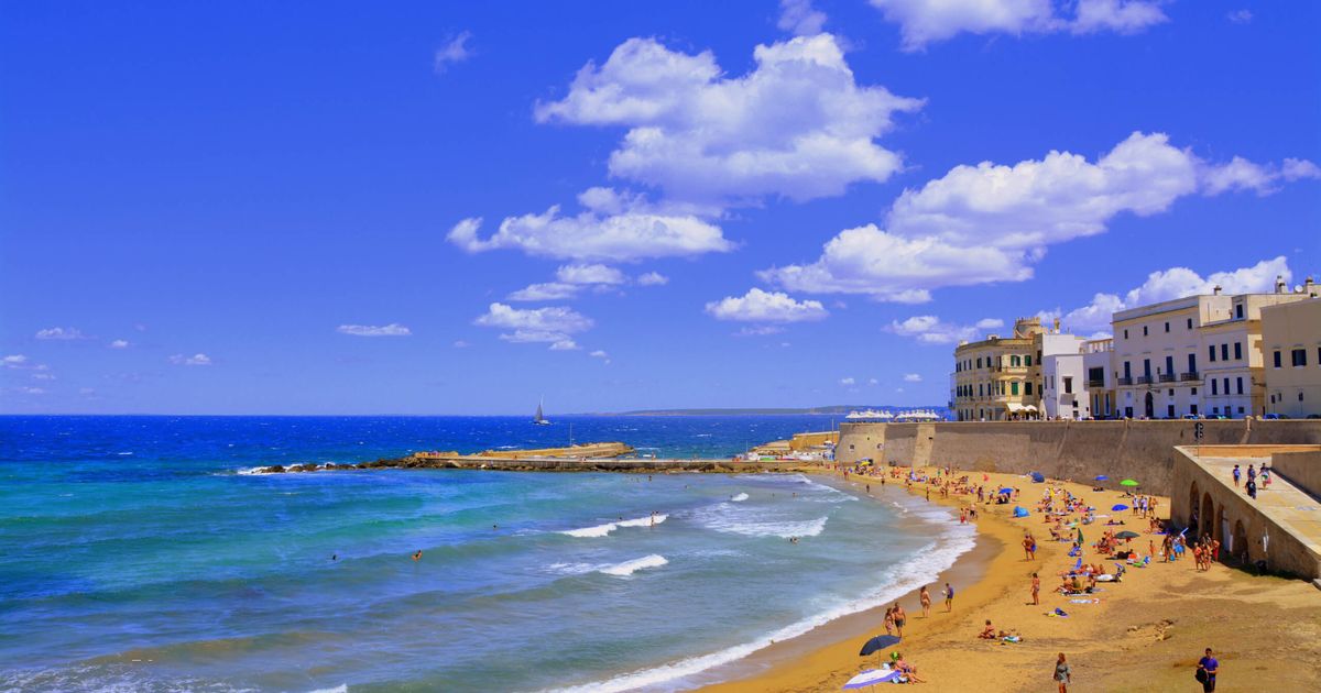 Warm Weather and Stunning Views on Southern Italy Tours